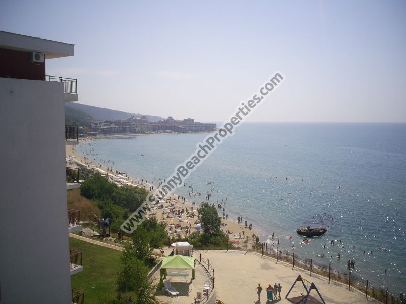 Stunning beachfront sea, pool and mountain view fully furnished 1 ...